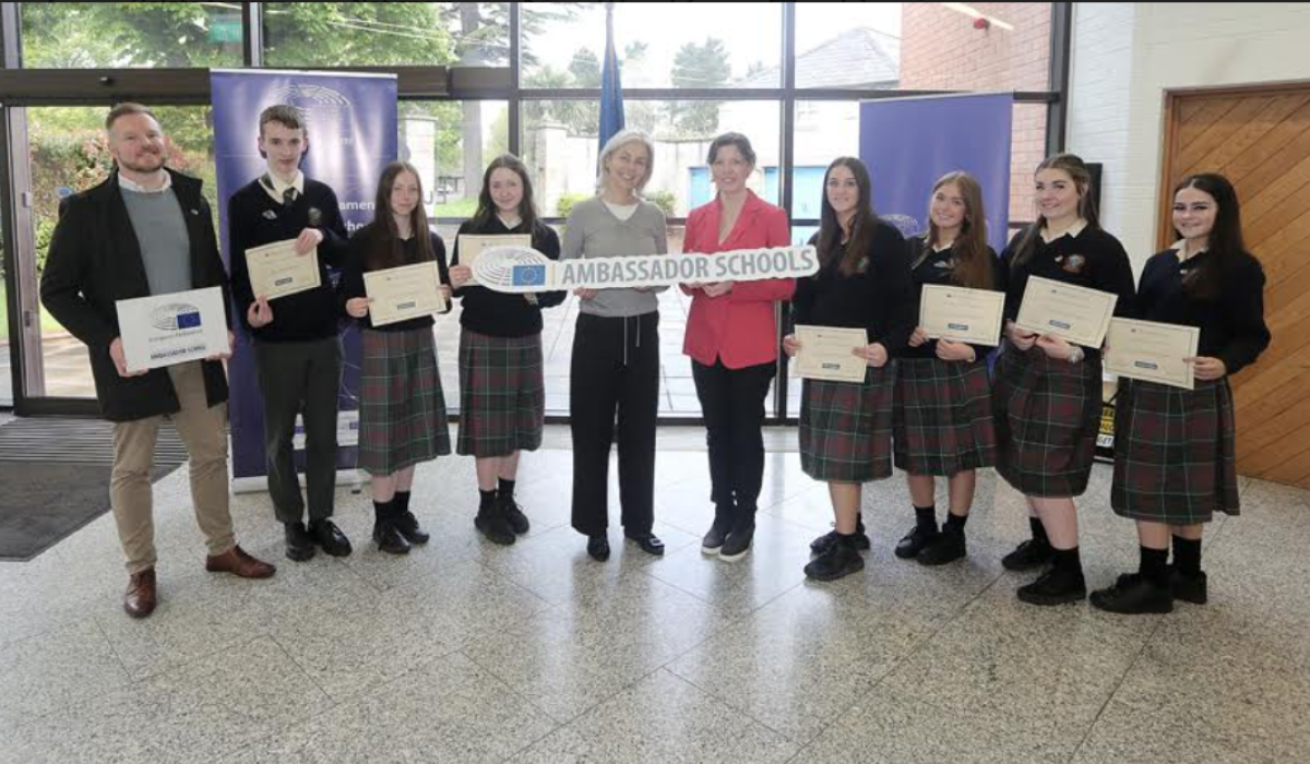 Kildare students receive awards for taking part in European Parliament scheme - Kildare Live
