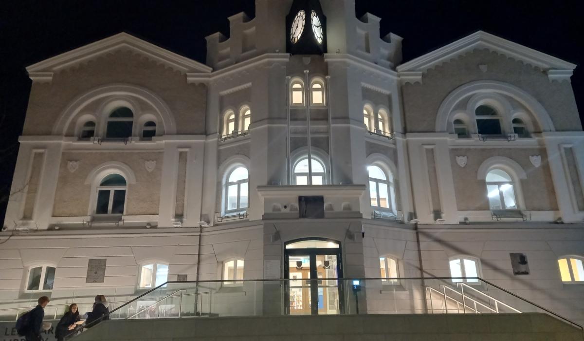 Nearly 90,000 visitors come to the new Naas library - Kildare Live