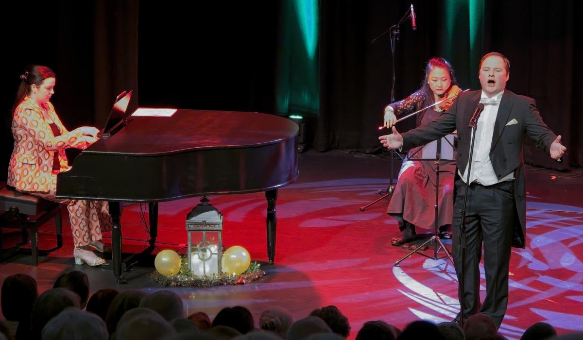 GALLERY: Patrick Hyland’s New Year’s Day Gala Concert in the Moat ...