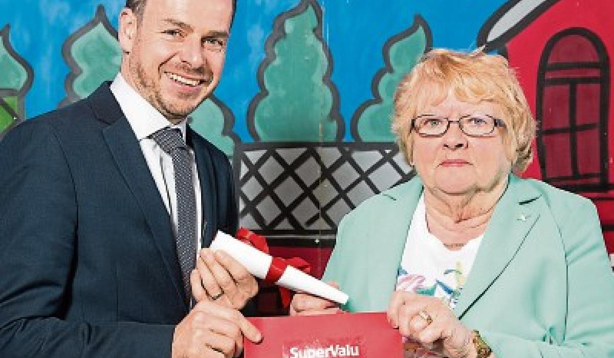 Kill Tidy Towns volunteer Joan Kerr gets community hero award - Kildare ...