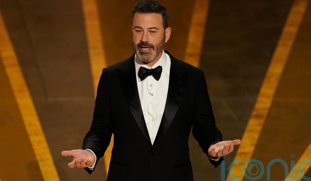 US comedian pokes fun at Irish actors in Oscars monologue - Kildare Live