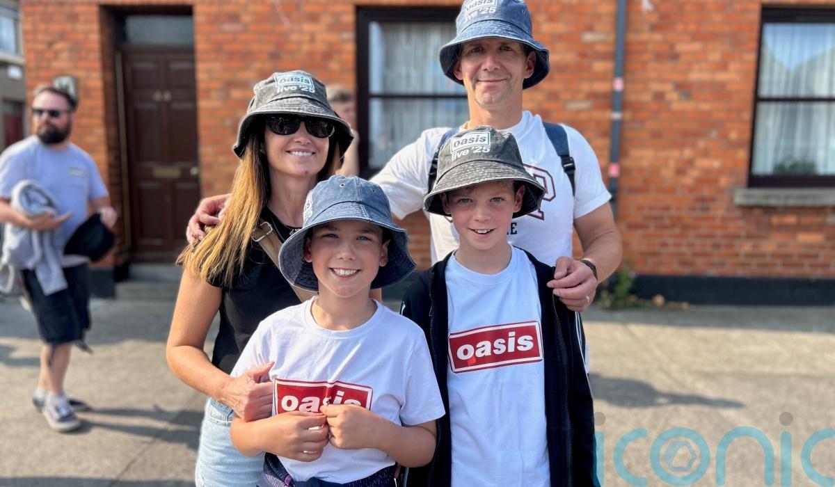 'It’s just so nostalgic': Oasis pay tribute to Irish roots in sell-out ...