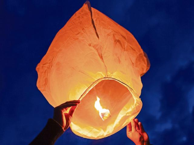 sky lanterns ban