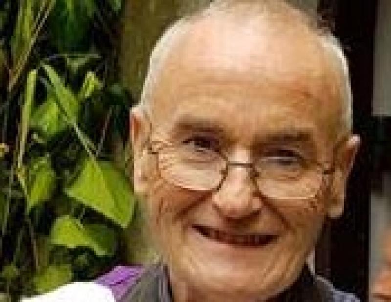 Senator pays tribute to The Very Reverend Dean Philip Knowles of ...