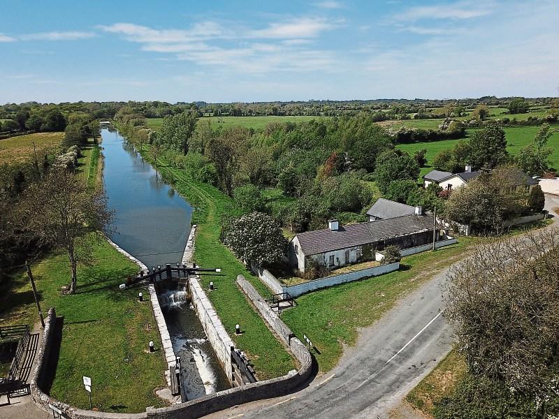 Digby Bridge cottage for sale on the banks of the Grand Canal - Kildare ...