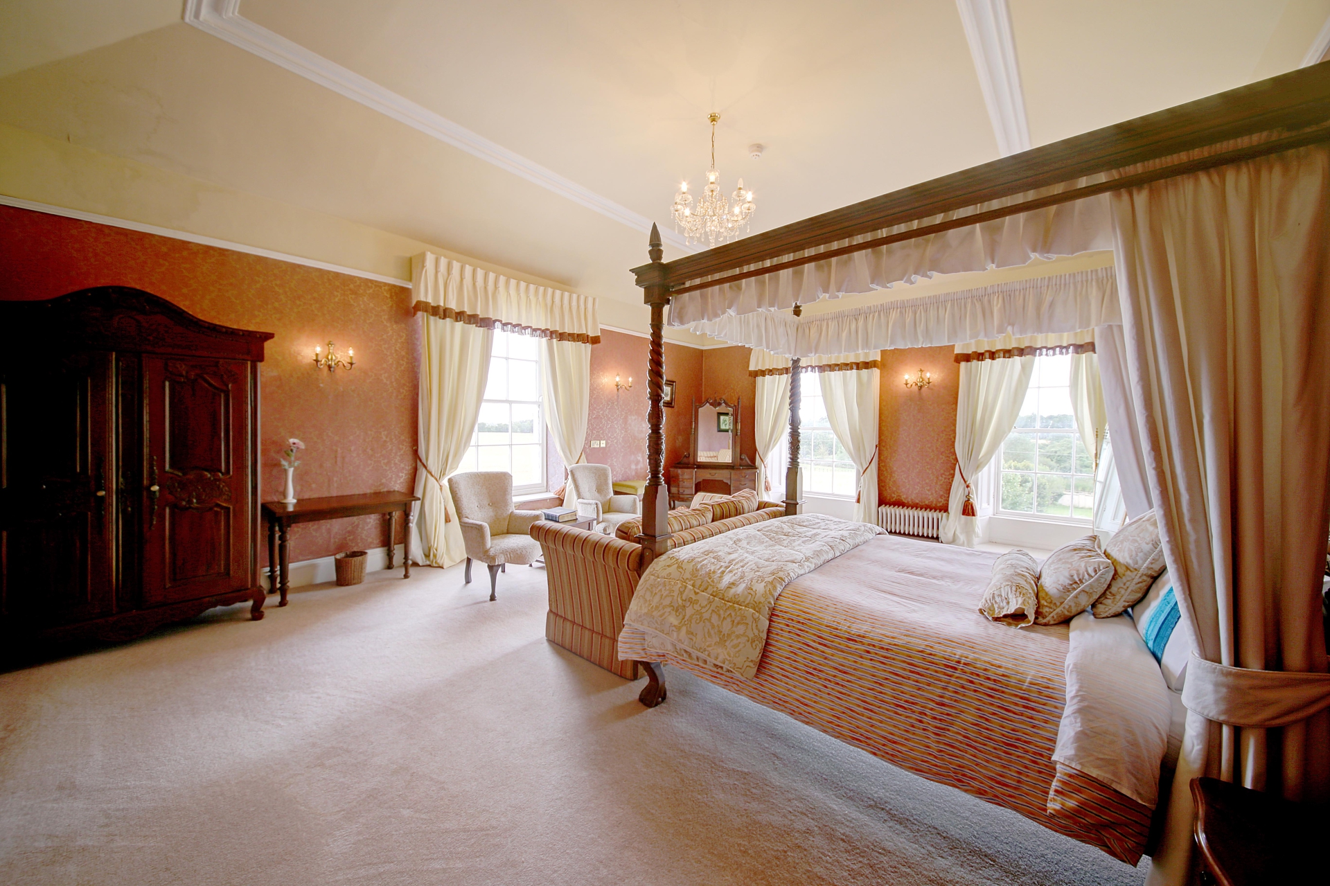 Stunning 300-year-old Kildare Palladian mansion on sale for €1.5 ...