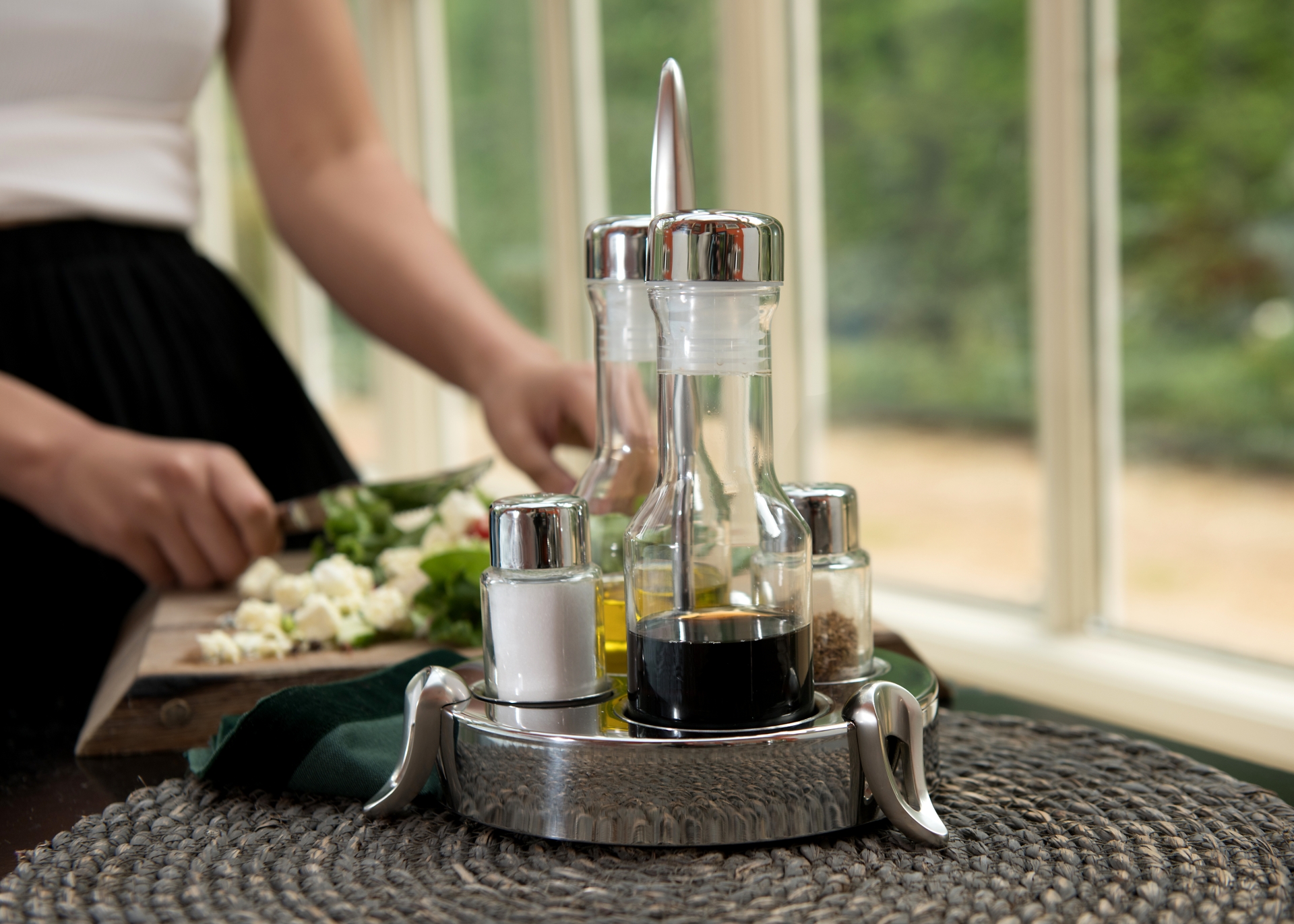 Summertime and the dining is easy at Newbridge Silverware - Kildare Live