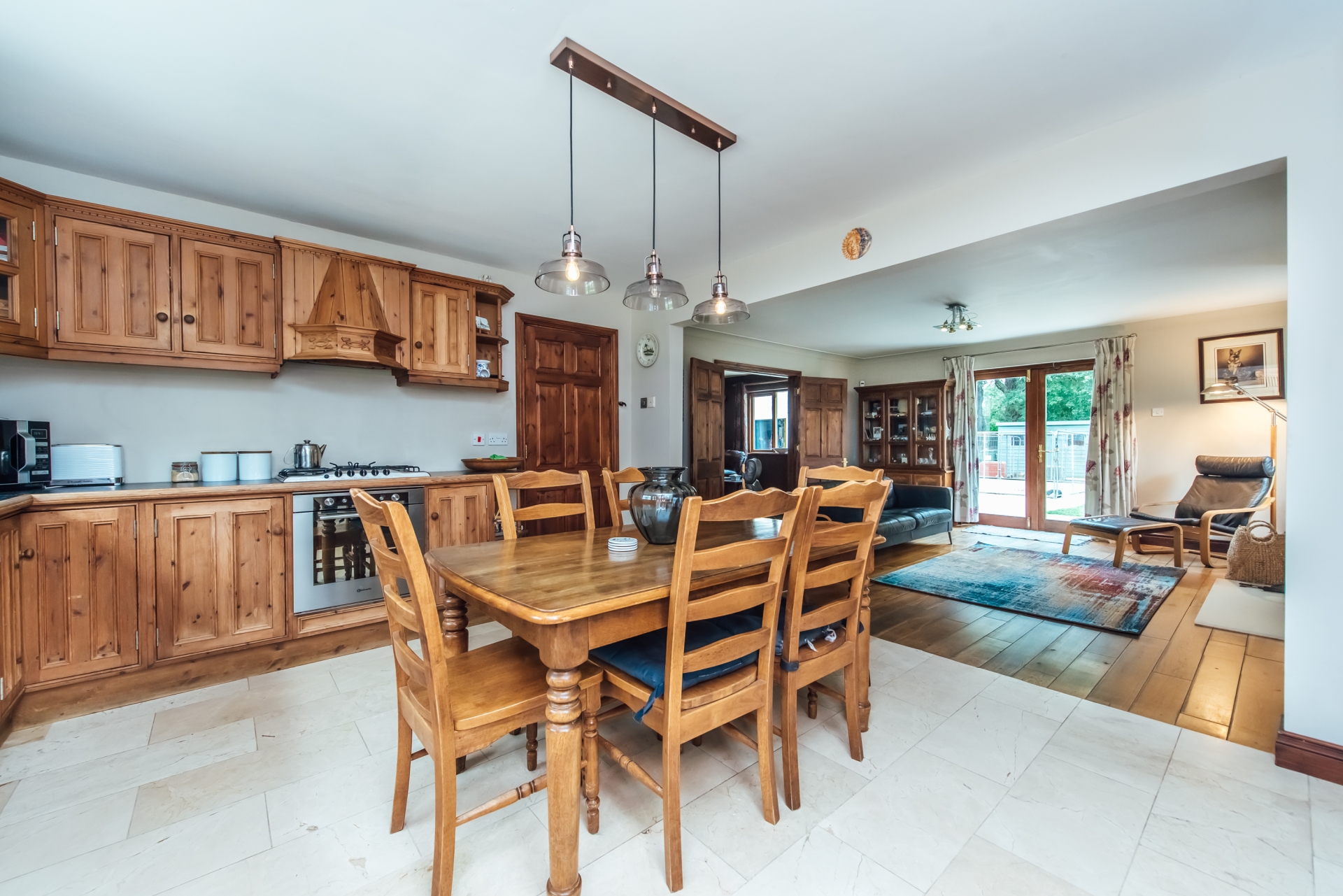 KILDARE PROPERTY WATCH: Spacious Two Mile House family home in ...
