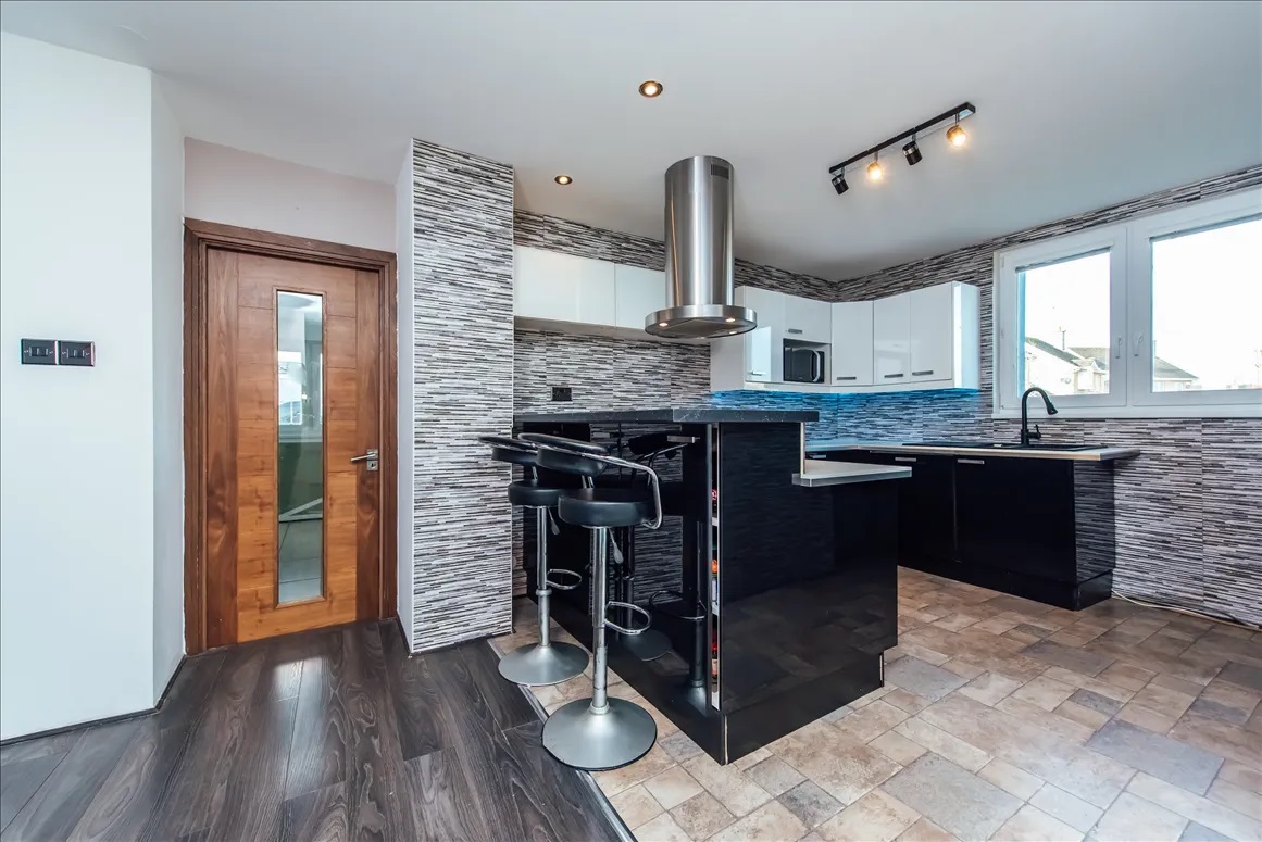 KILDARE PROPERTY WATCH: Excellent property in sought after Athgarvan ...